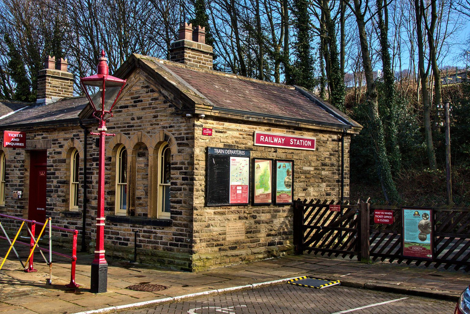 Ingrow Station - Keighley & Worth Valley Railway